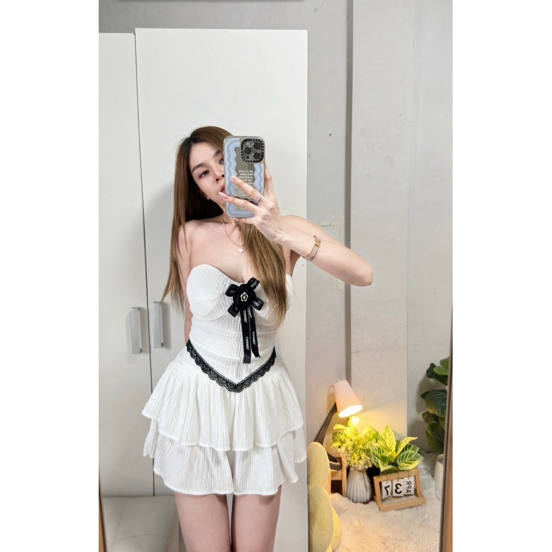 Phapassz - เซท 3 ชิ้น สวยแพงมาก เสื้อเกาะอก +เข็มกลัด CHANELน่ารัก Roseshop | Shopee Thailand