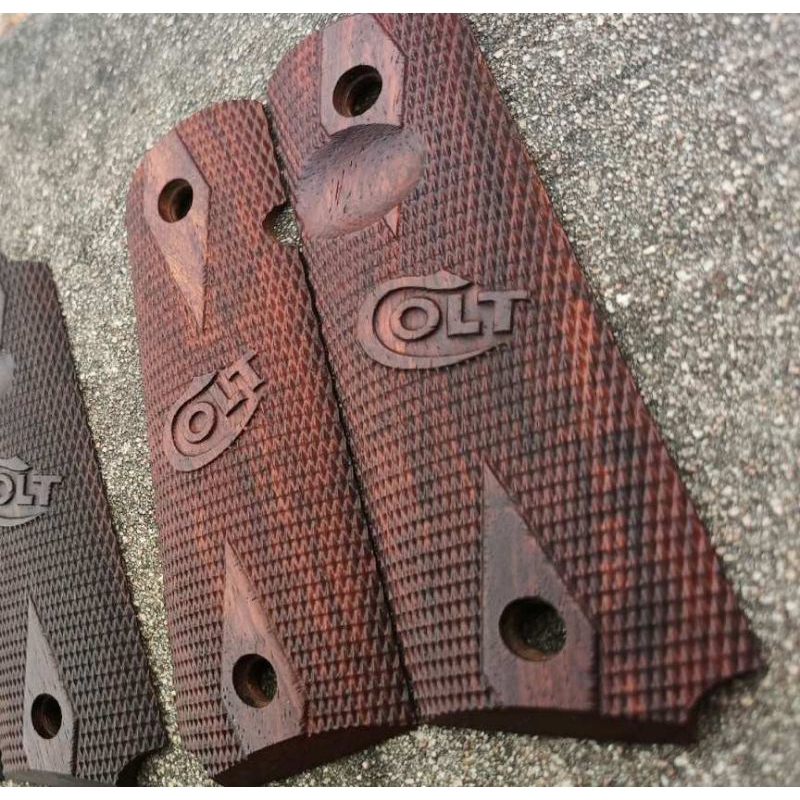 ไม้เเกะสลักลาย colt diamond rice 1911 | Shopee Thailand