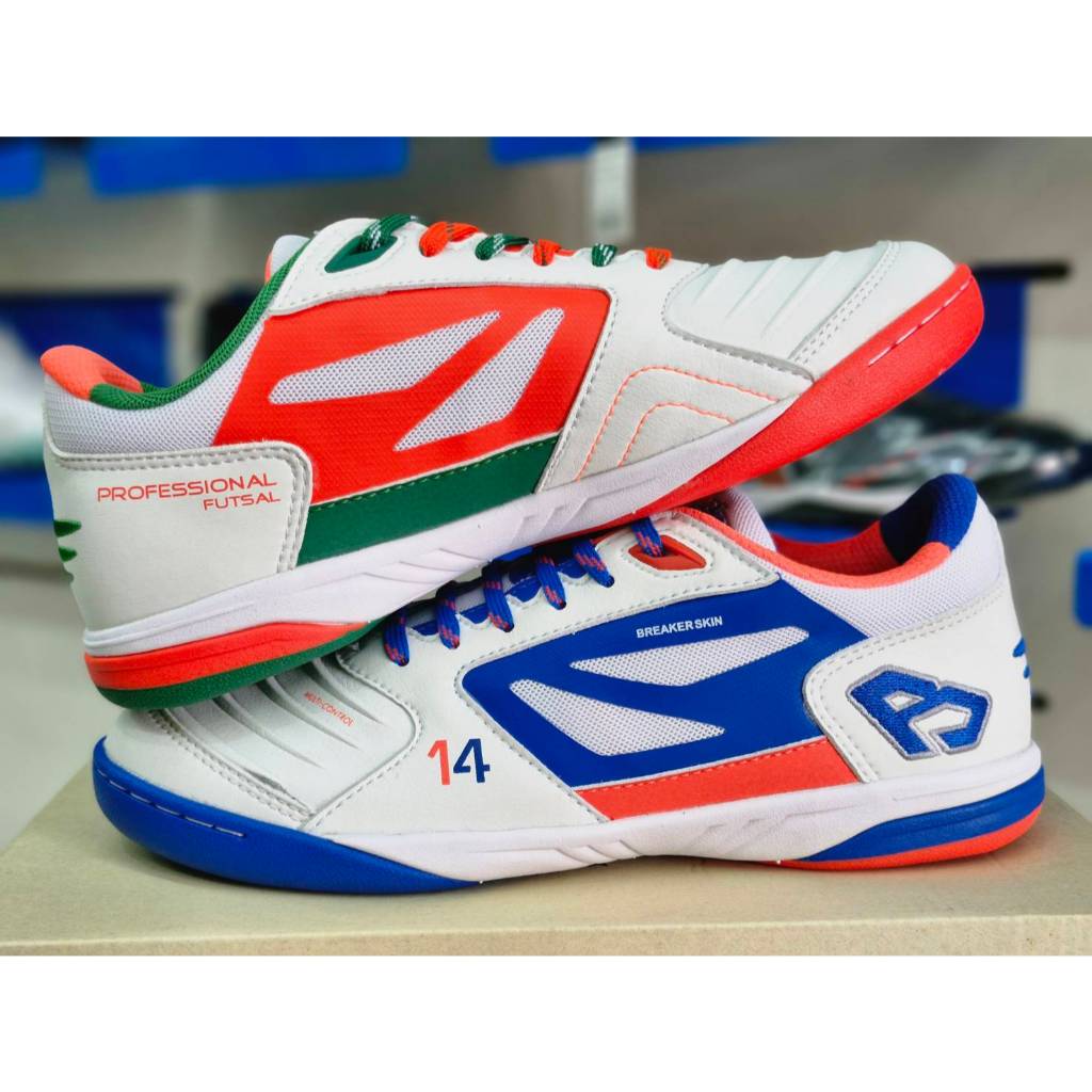 รองเท้าฟุตซอลเบรกเกอร์ Breaker CM Pro (CM014) [สินค้าลิขสิทธิ์แท้ 100% ...