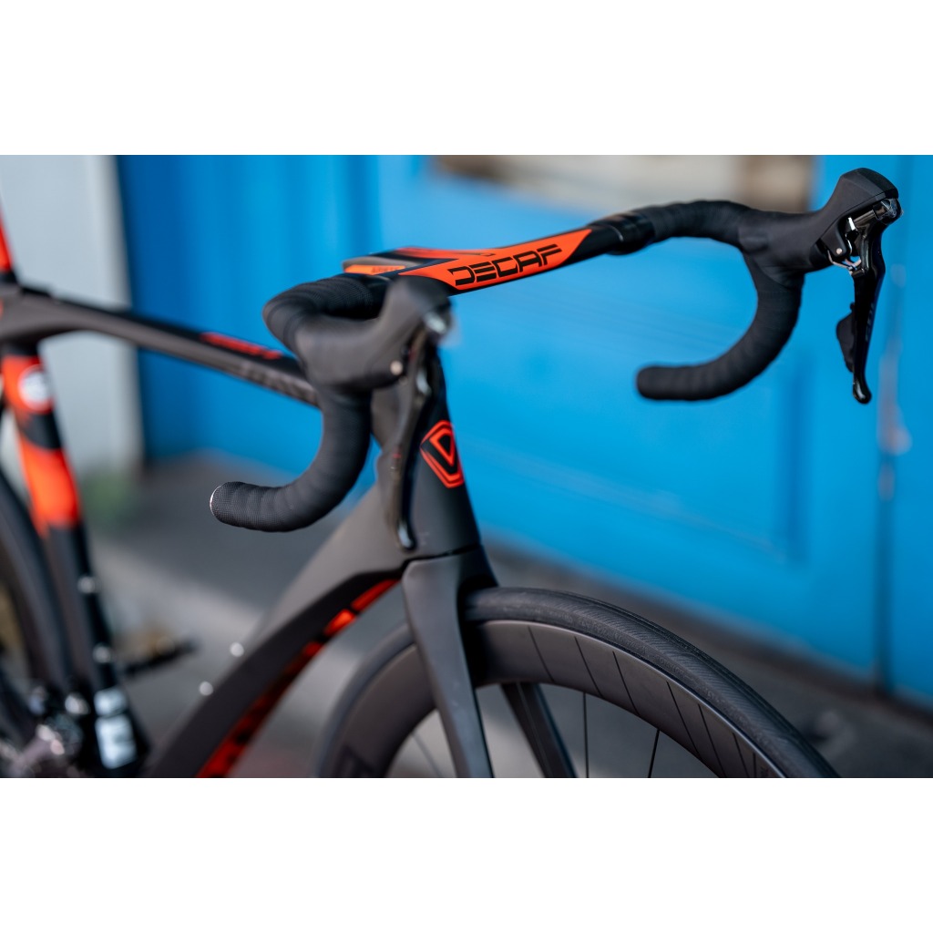 เสือหมอบ JAVA รุ่น FEROCE 3 J AIR Disc | Shopee Thailand