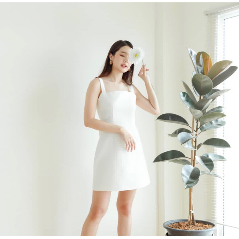 mini.m april mini dress (M) สีขาว | Shopee Thailand