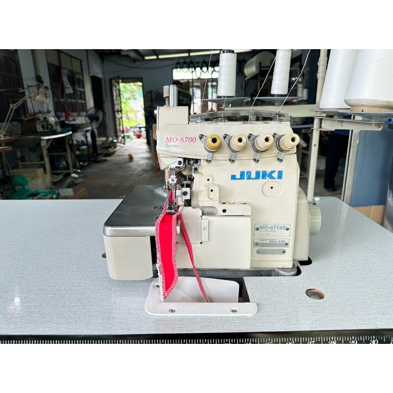 🚩จักรโพ้ง JUKI MO-6714s/3,4เส้น มือสอง ( 1 คำสั่งซื้อ = จักร 1 คัน ...