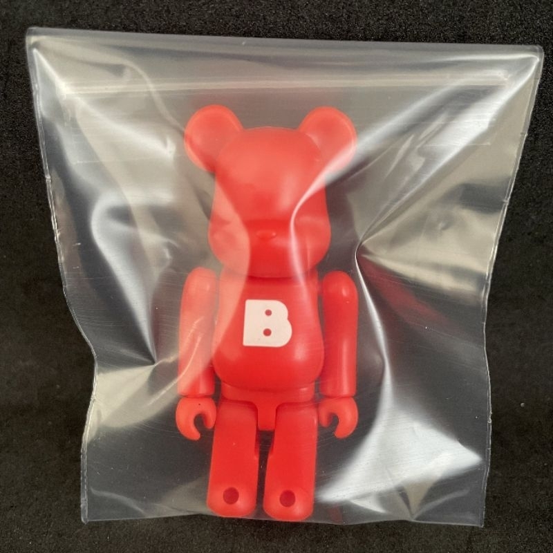 (ของแท้ญี่ปุ่น ตัวโชว์สภาพดี) Be@rbrick 100% basic ตัวอักษร series 2-5 (bearbrick) | Shopee Thailand