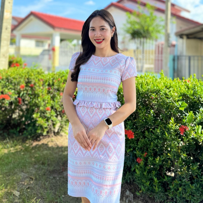 ชุดเดรสผ้าไทย อัดกาว แต่งระบายช่วงเอว by Raphee | Shopee Thailand