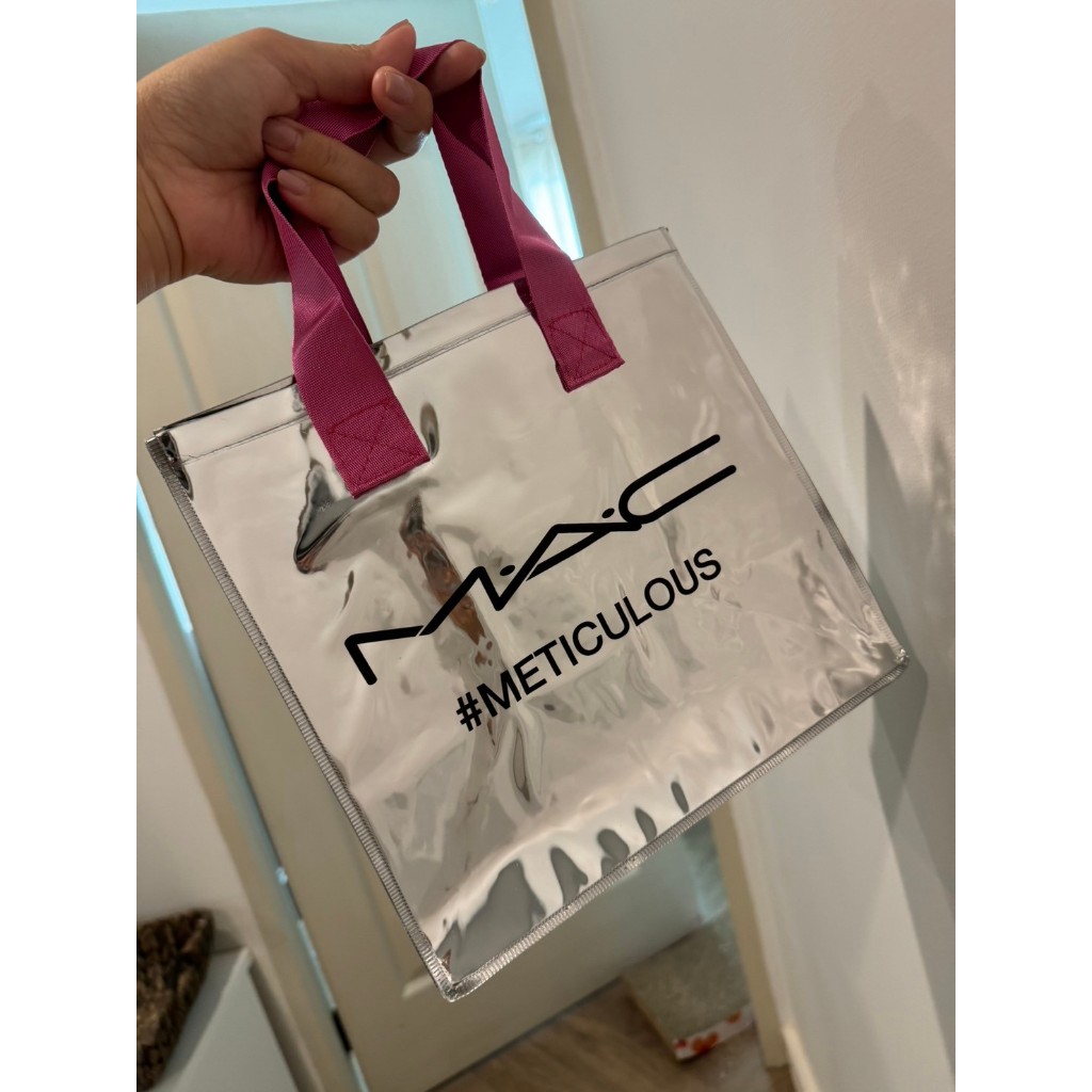 MAC Maticulous tote bag ของแถมเครื่องสำอางค์แมค 24 x 23 x 15 cm MAC ...