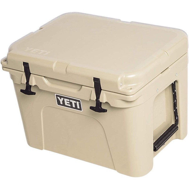 YETI Tundra 35 Cooler USA Desert Tan with Basket ถังน้ำแข็ง YETI used ...