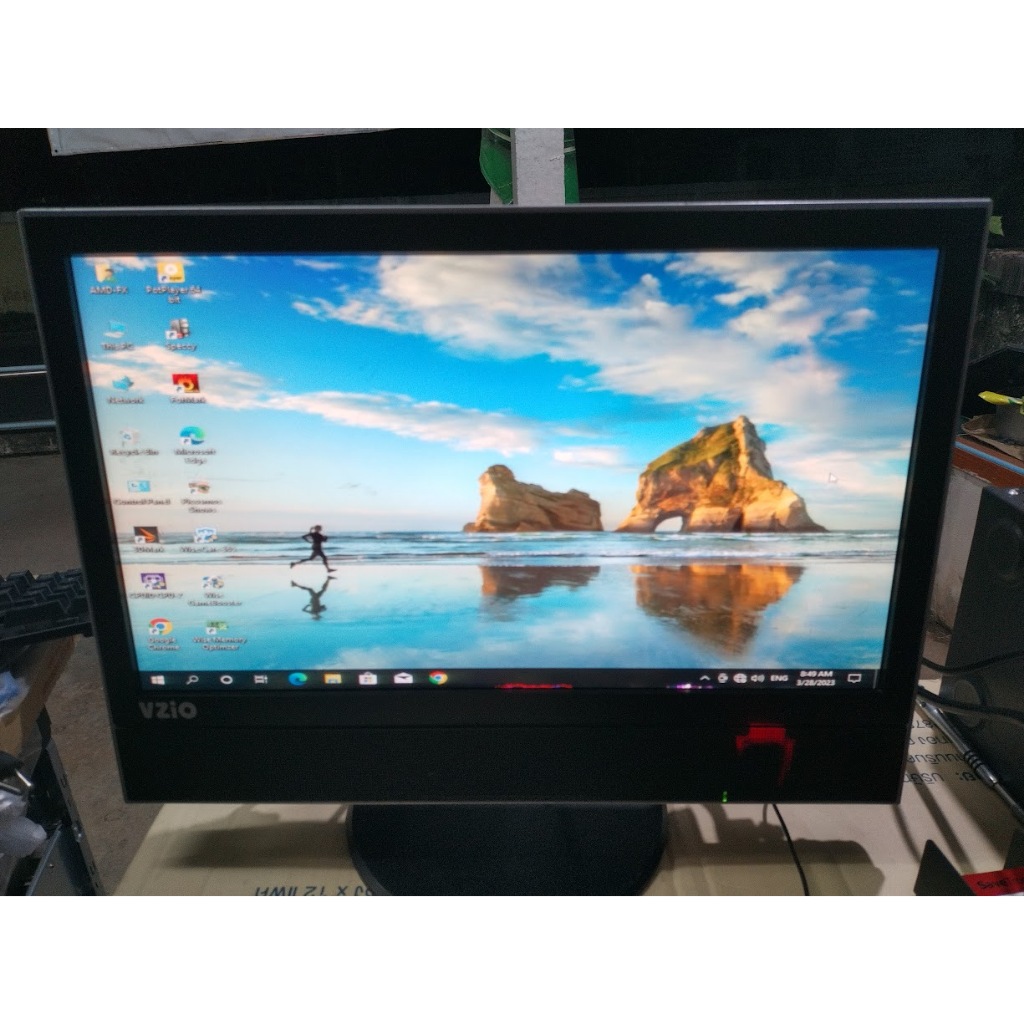 VZio" computer monitor 18.5" LCD Computer Display (อย่าลืมเก็บโค๊ดลด ...