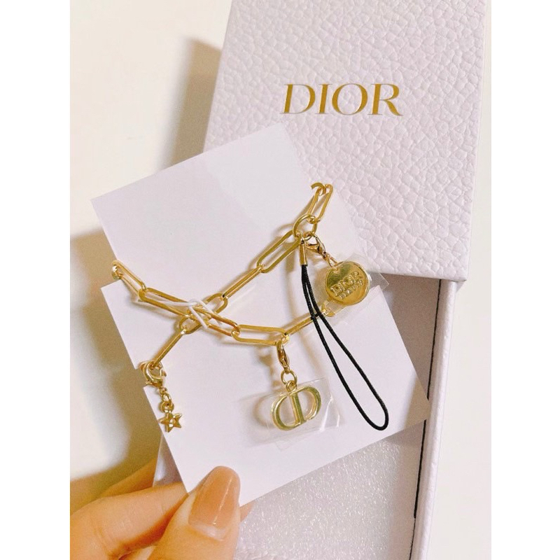 Dior gold phone charm (ที่ห้อยมือถือ+กล่อง) | Shopee Thailand