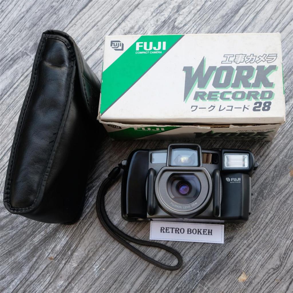 กล้องฟิล์มสายลุย FUJI WORK RECORD เลนส์ฟิกซ์คม ๆ 28 mm f3.5 มุมกว้างเก็บหมด สภาพดี ใช้งานง่าย ...