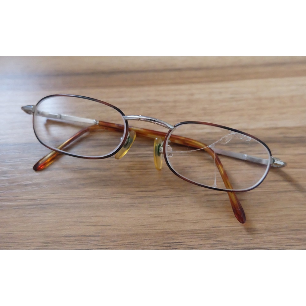Police Glasses Made in Italy Size 50/18 138mm สีเงิน/น้ำตาลกระ มือสอง ...