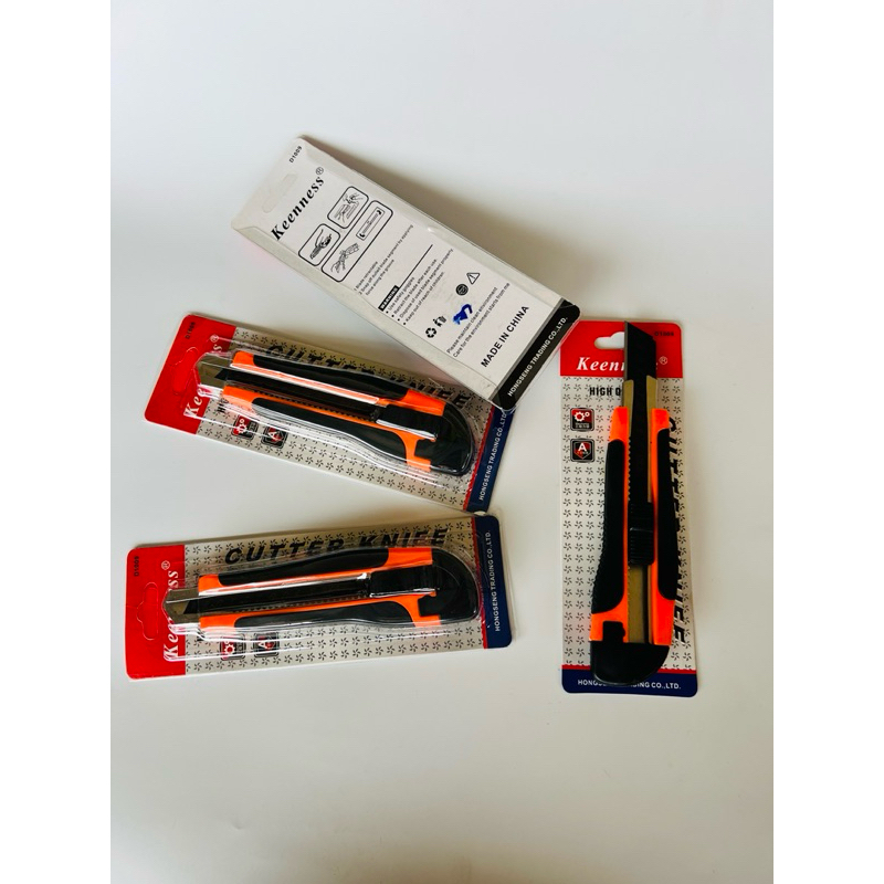 คัตเตอร์ Keenness 6นิ้ว 1ชิ้น D1009 ด้ามดำส้ม cutter เปลี่ยนใบได้ ใบคม ทนงาน | Shopee Thailand