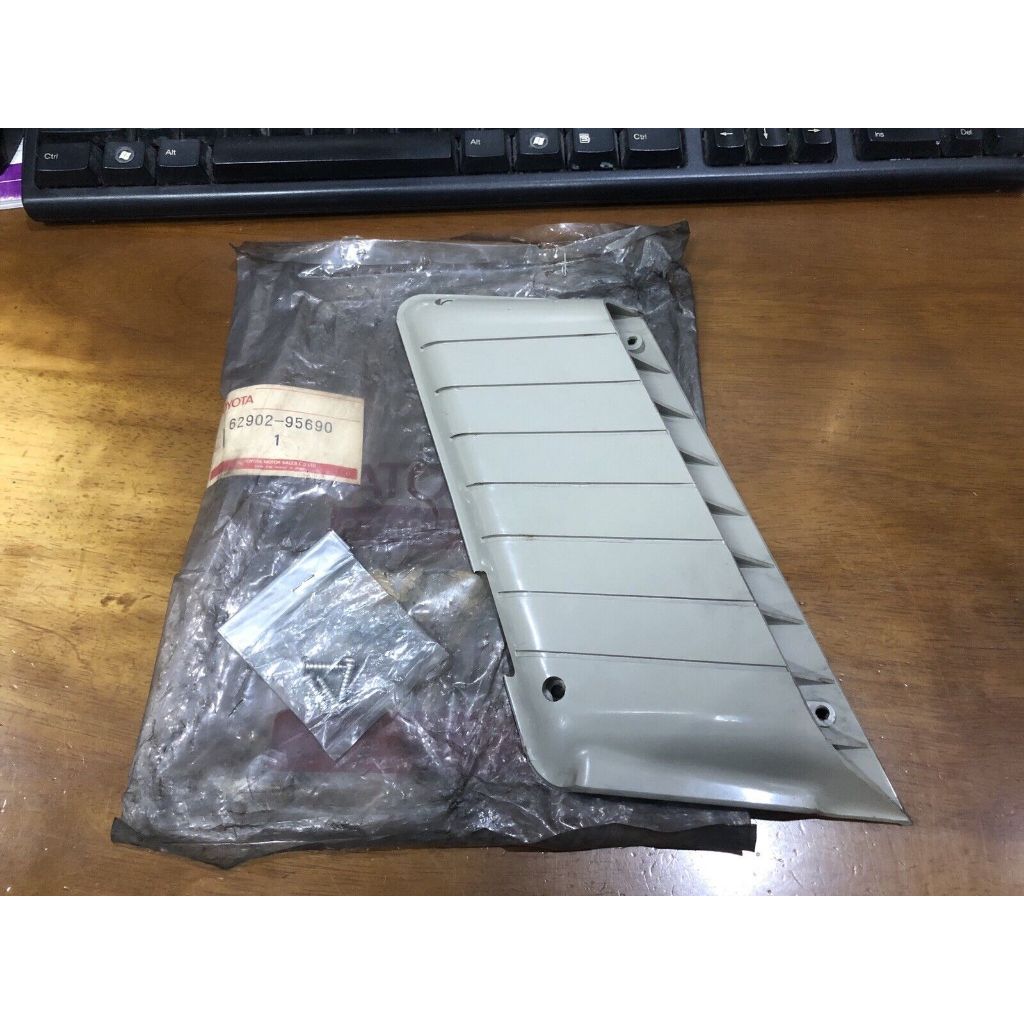 ช่องลมเสาหลัง rh11 ของแท้ใหม่ข้างซ้ายโตโยต้า ไฮเอช TOYOTA HIACE RH11 รถ ...