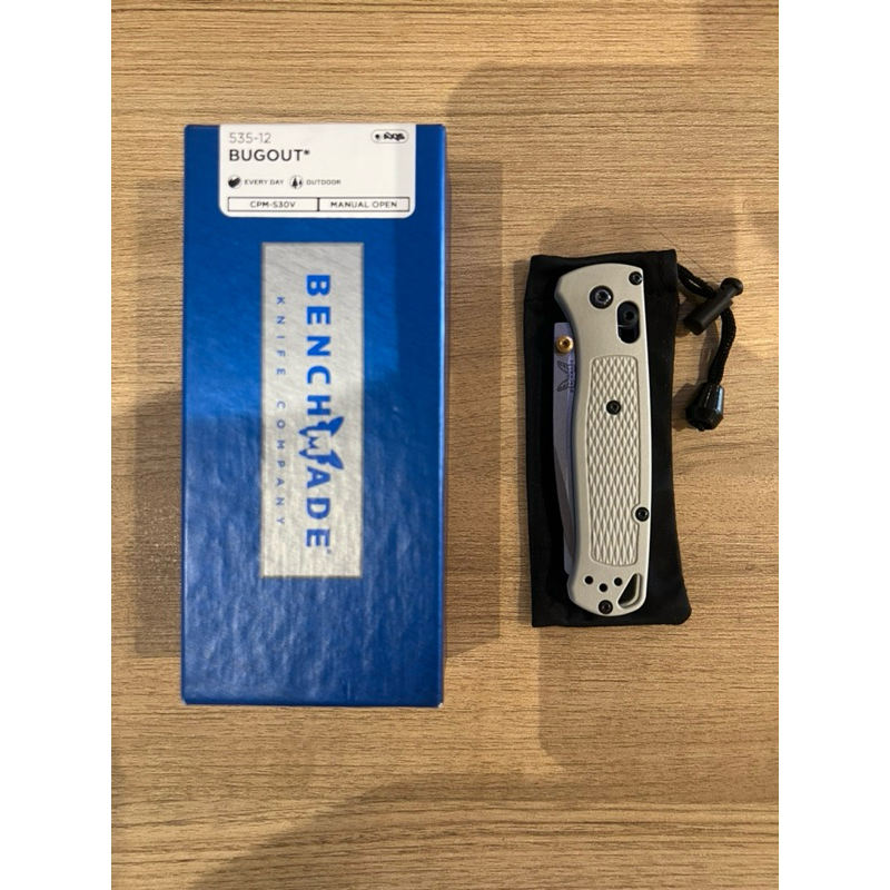 Benchmade Bugout (535-12), 3.25”, CPM-S30V, Stonewashed Blade, Tan ...