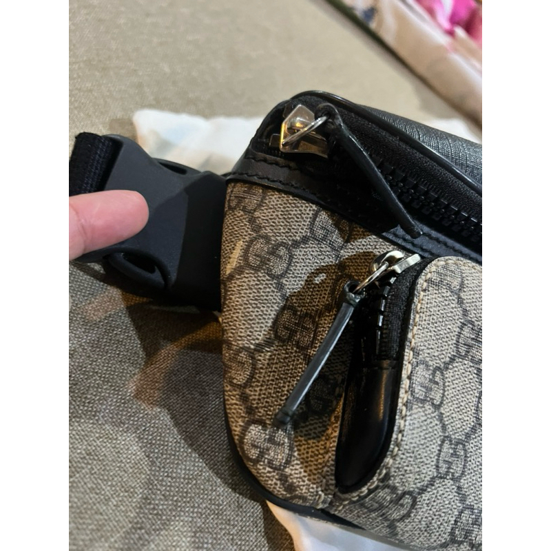 Cucci #กระเป๋าคาดอก #มือสอง #ใช้น้อย | Shopee Thailand