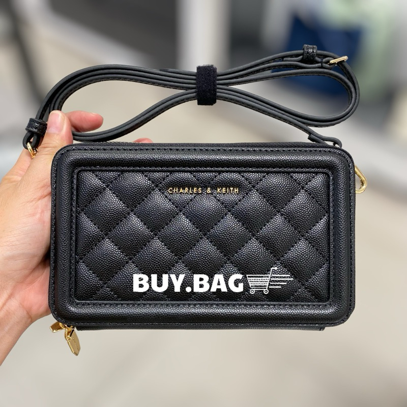CHARLES & KEITH ( ใช้โค้ดลด30% ) CK2-10840105 กระเป๋าสะพาย รุ่น Quilted ...