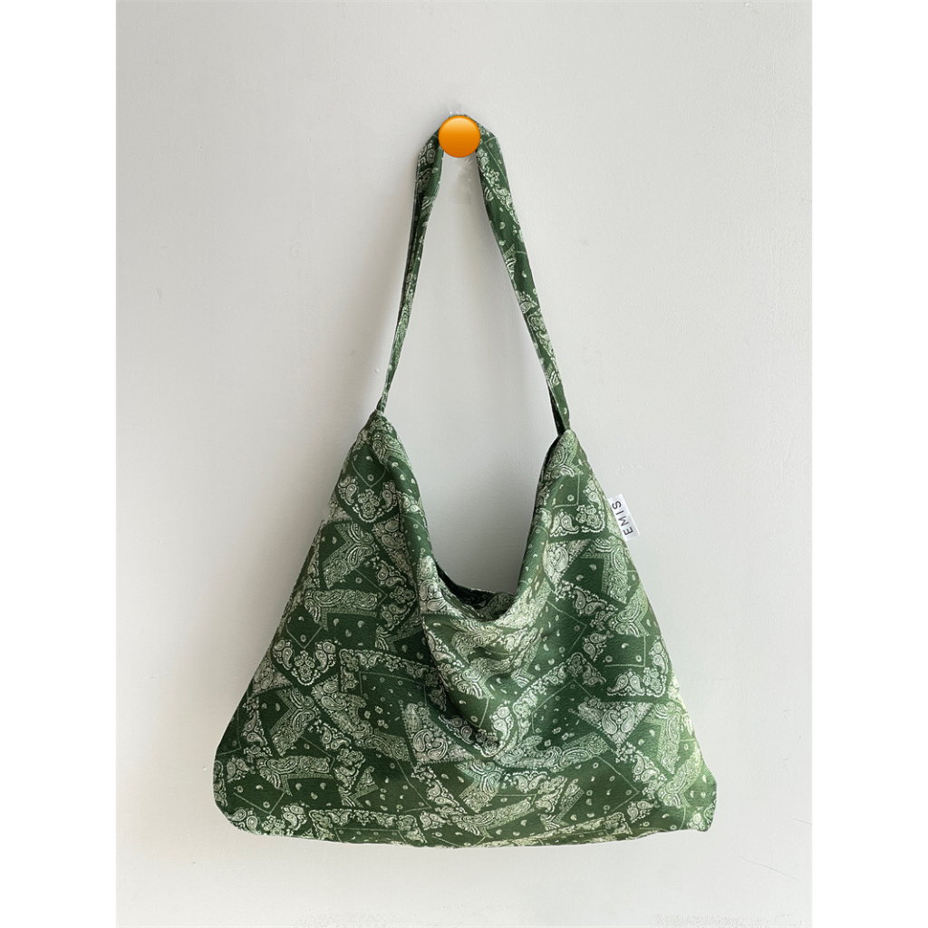 จัดส่งจากประเทศไทย Korean emis Shoulder Bags เพอร์ริส สะดวก ผ้าใบ กระเป๋าสะพาย | Shopee Thailand