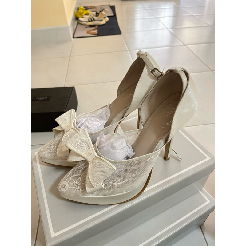 ส่งต่อรองเท้าเจ้าสาว Farrent Farent | Shopee Thailand