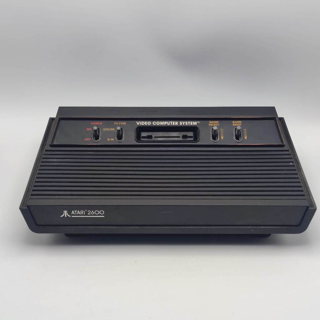 ATARI 2600 เฉพาะตัวเครื่อง เสีย [JUNK][A4] ไม่มีสาย RF ติดตัวเครื่อง ไม่ได้เทส เสีย สำหรับวาง ...