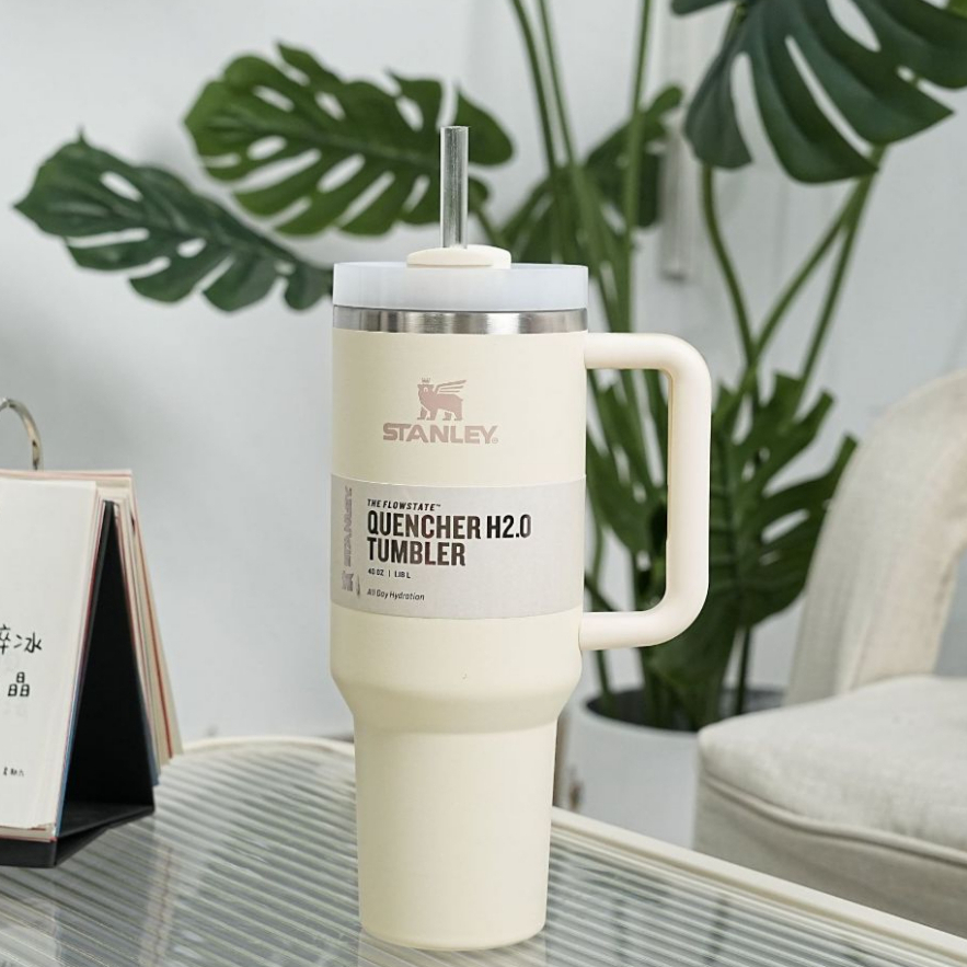 Stanley แก้ว Official Thermos Quencher H2.0 40OZ ICE Cup Keeping cold ...