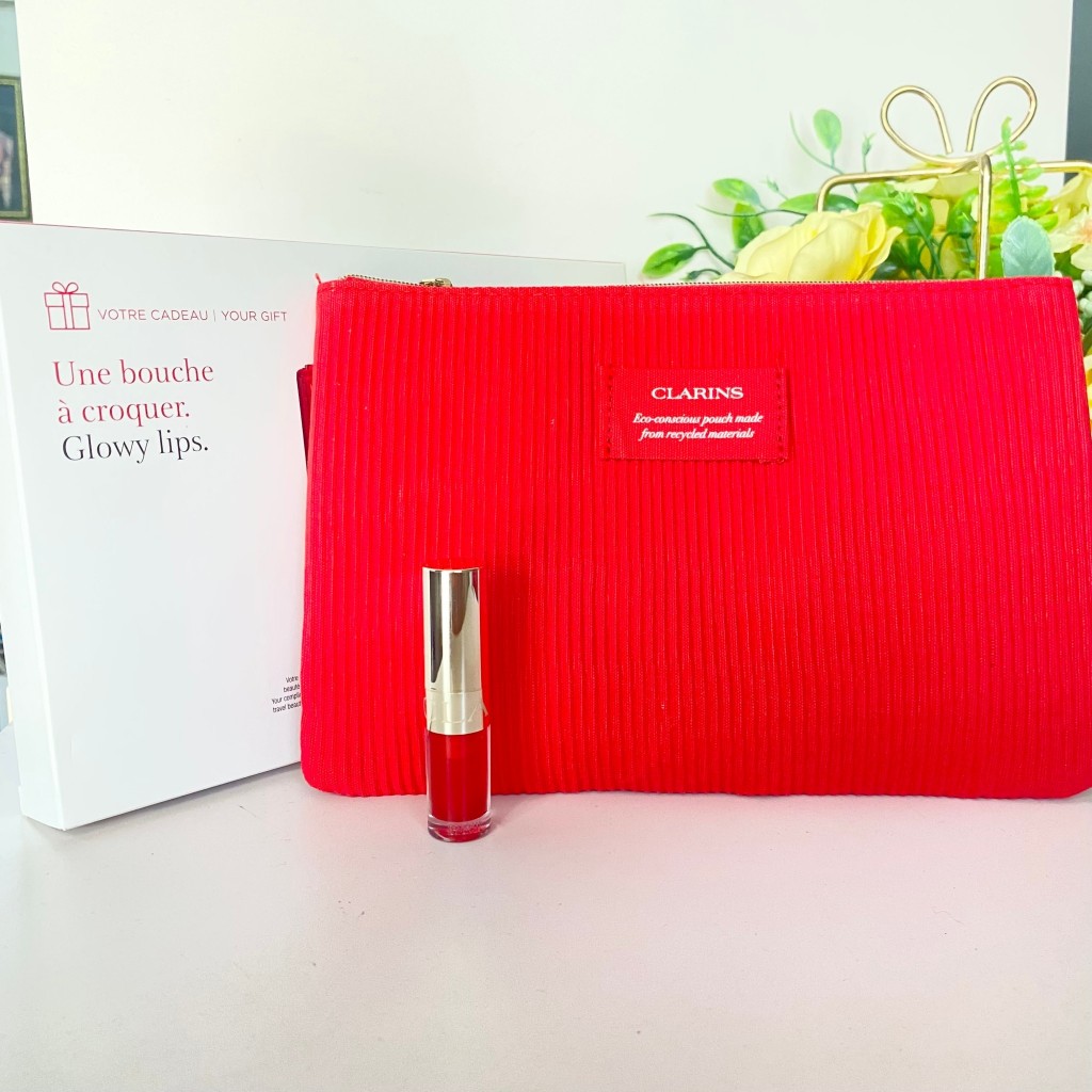 Clarins Lip Comfort Oil with Pouch | Shopee Thailand