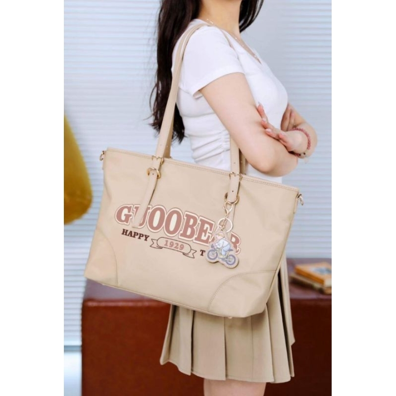 GUOO BEAR กระเป๋าสะพายข้างช็อปปิ้งผ้ากันน้ำ แบรนด์แท้ อุปกรณ์ครบ พร้อม ...