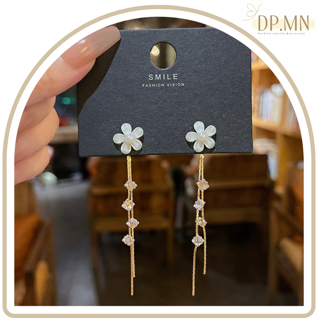 ต่างหู ก้านเงิน S925 ชุบทอง 14K รูปดอกไม้คริสตัลขาว ระย้าประดับด้วยเพชร CZ | Shopee Thailand