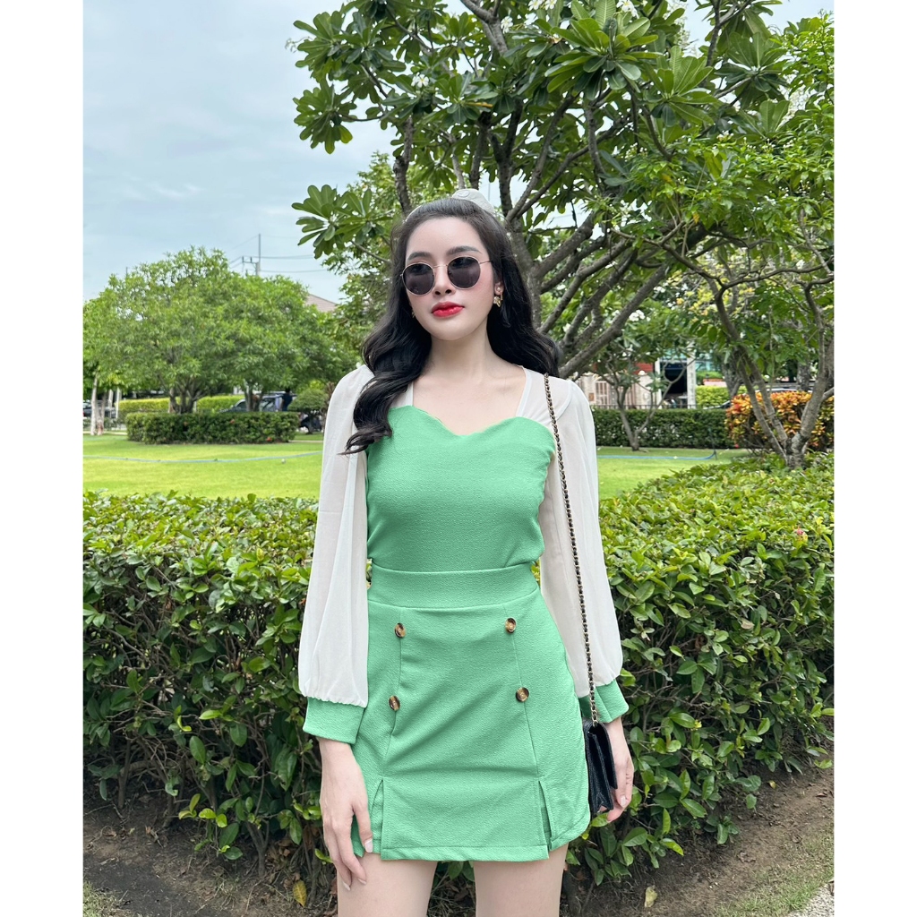 พร้อมส่ง ชุดเซตผ้าวูลเวฟ เสื้อแขนยาวผ้าซีฟองอกทรงหัวใจ+กางเกงกระโปรงแต่งกระดุมไม้ (F72,F73 ...