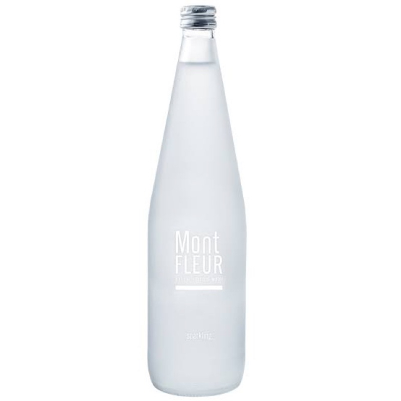 Mont Fleur mineral sparkling water 700ml. น้ำแร่อัดก๊าซขวดแก้ว นำเข้า ...