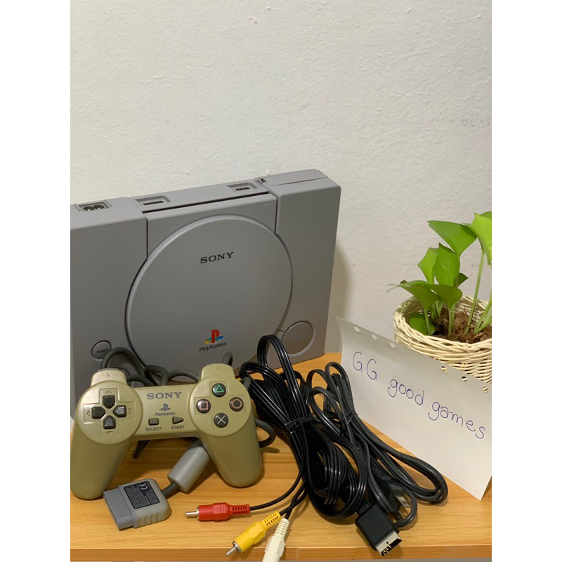 ps1 (Fat) มือสอง เครื่องญี่ปุ่น 110v แถมแผ่นเกมส์แท้ไปเทสเครื่อง 10 แผ่นครับ ‼️ รุ่น SCPH-7000 ...