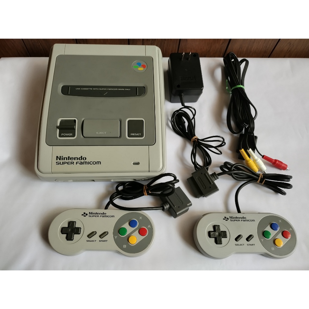 NINTENDO SUPER FAMICON SNES Console, 2 Controllers ,AV Cable, Power ...