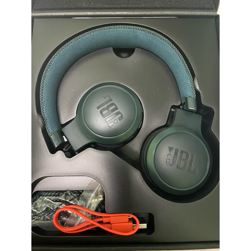 JBL Live 400BT หูฟังไร้สาย (สีเขียว) ของแท้ 100% | Shopee Thailand