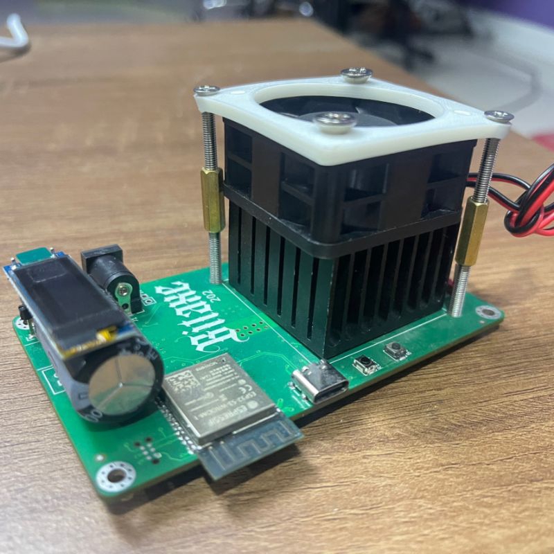 Bitaxe BM1366 เครื่องขุด BTCกำลังขุด ~400-550GH/s กินไฟเพียง 8-15W มี ...