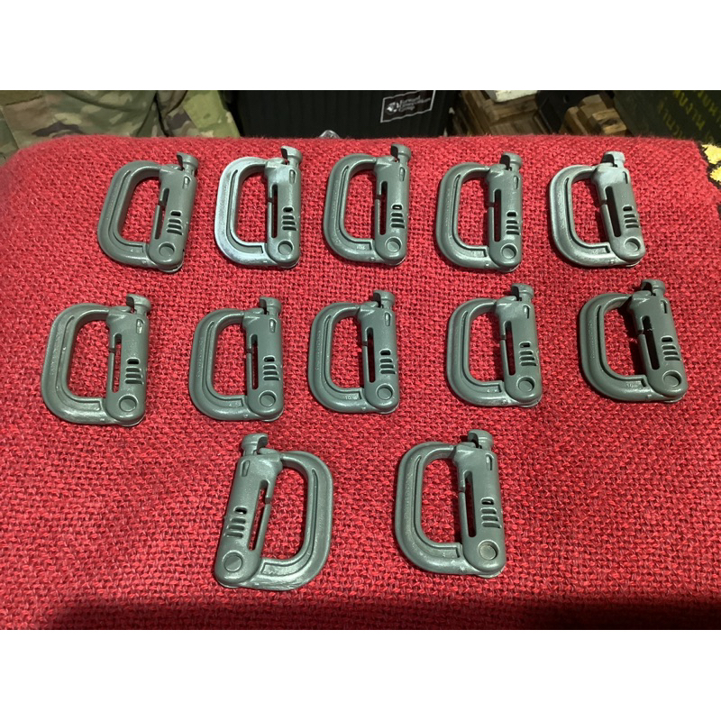 ITW Nexus Grimlock MOLLE Locking D-ring Foliage (มือสอง) | Shopee Thailand