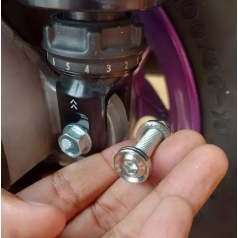 น๊อตยึดโช้คหลัง (ร่องลึก)Lead Grand Firano แกรนด์ฟีลาโน่ Pcx/Pcx160,Pcx150ทุกปี ตัวผู้+ตัวเมีย ...