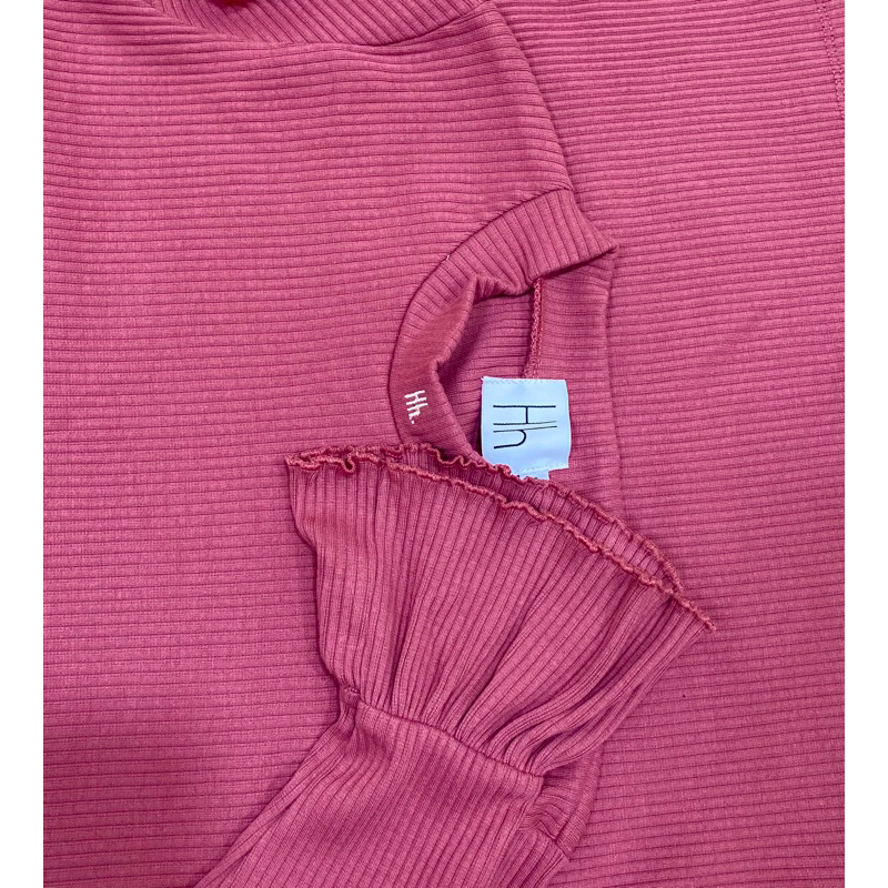 Striped ruffled top. | Shopee Thailand