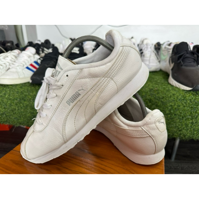 รองเท้ามือสองของแท้ PUMA ขาวล้วน ทรงเดียวกับ Nike Cortez เบอร์ 43 ยาว ...