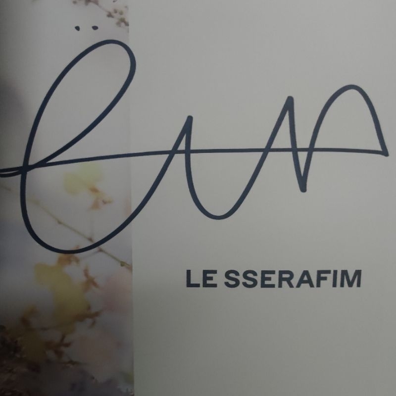 ลายเซ็น ไซน์สด LE SSERAFIM SIGNATURE แท้ | Shopee Thailand