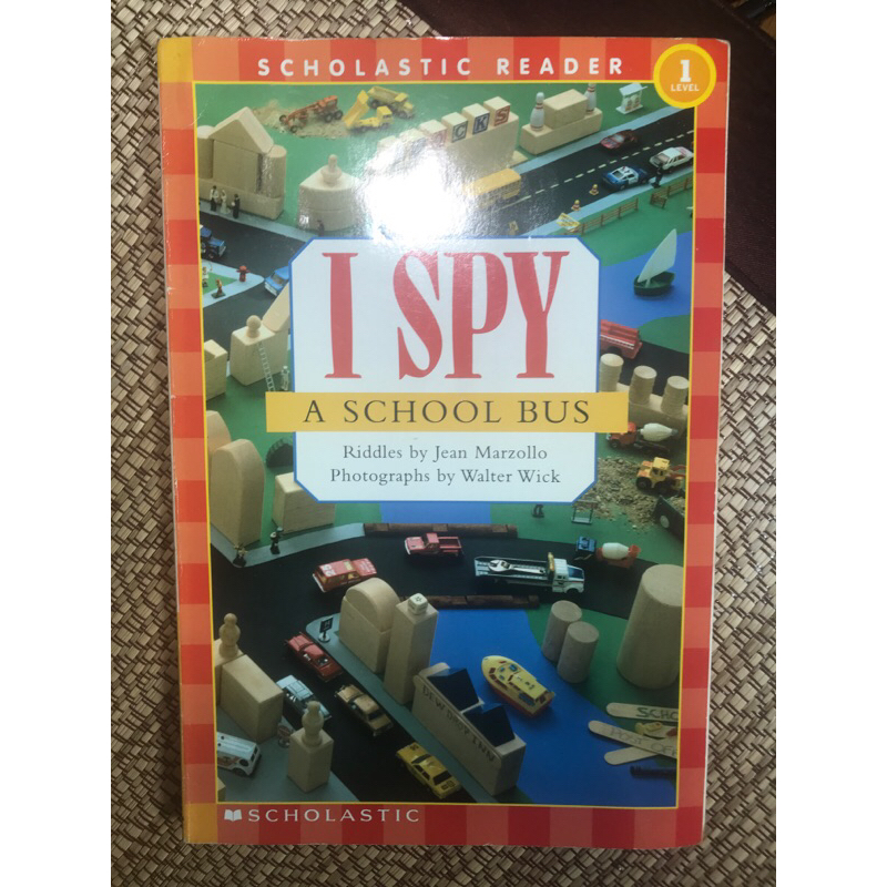 หนังสือภาษาอังกฤษ scholastic reader level 1,I spy a school bus | Shopee ...
