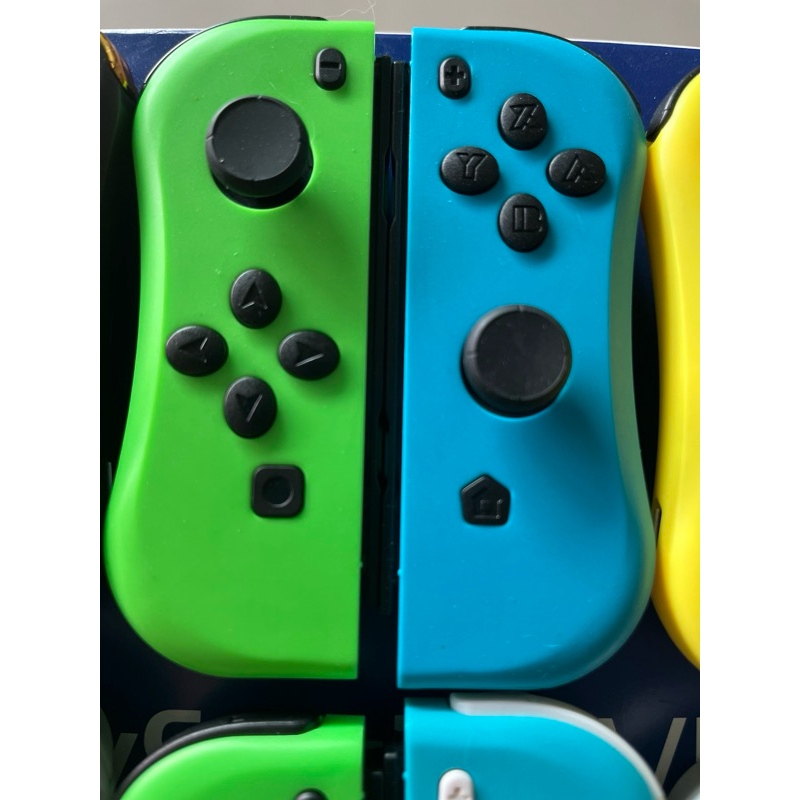 Joy-Con & controllers Get in the game with this selection of Joy-Con ...