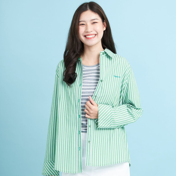 Stephanie Shirt เสื้อมีปก เสื้อเชิ้ตแขนยาวสีเขียวลายทางสีขาว (OWS29GR ...