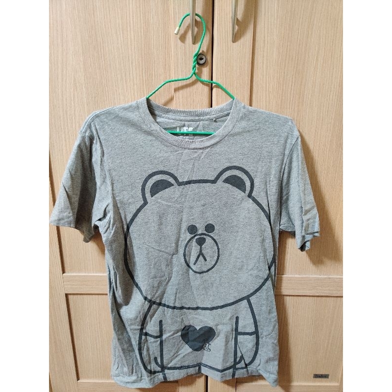 เสื้อ Uniqlo UT Line FRIENDS สีเทา Size (S) มือสอง | Shopee Thailand