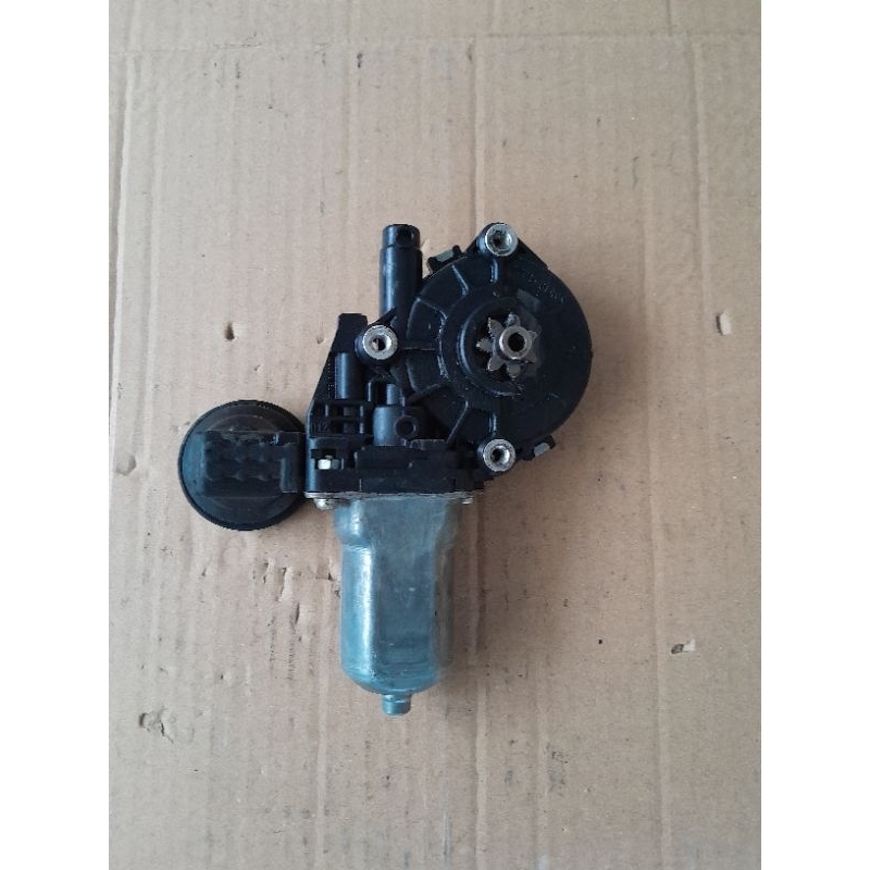 มอเตอร์กระจกไฟฟ้า หน้าขวา โตโยต้า วีโก้ ฟอร์จูนเนอร์ คอมมูเตอร์ TOYOTA ...