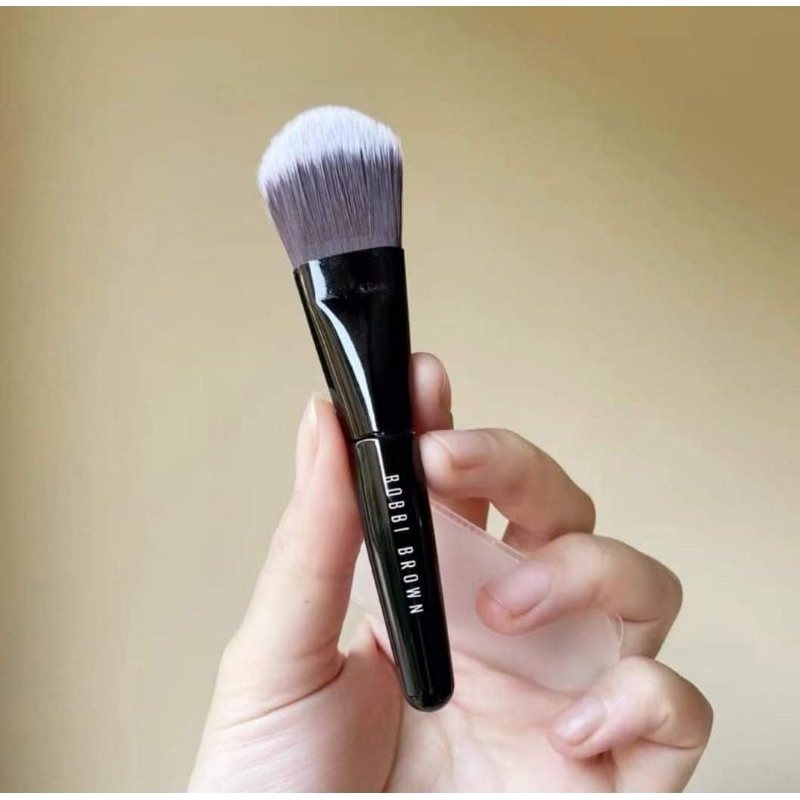 Bobbi Brown Mini Foundation Brush ของแท้ | Shopee Thailand