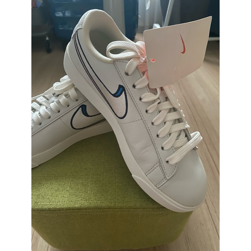 ใหม่!! Nike W Blazer low LX UK5 ความยาว 245 cm | Shopee Thailand