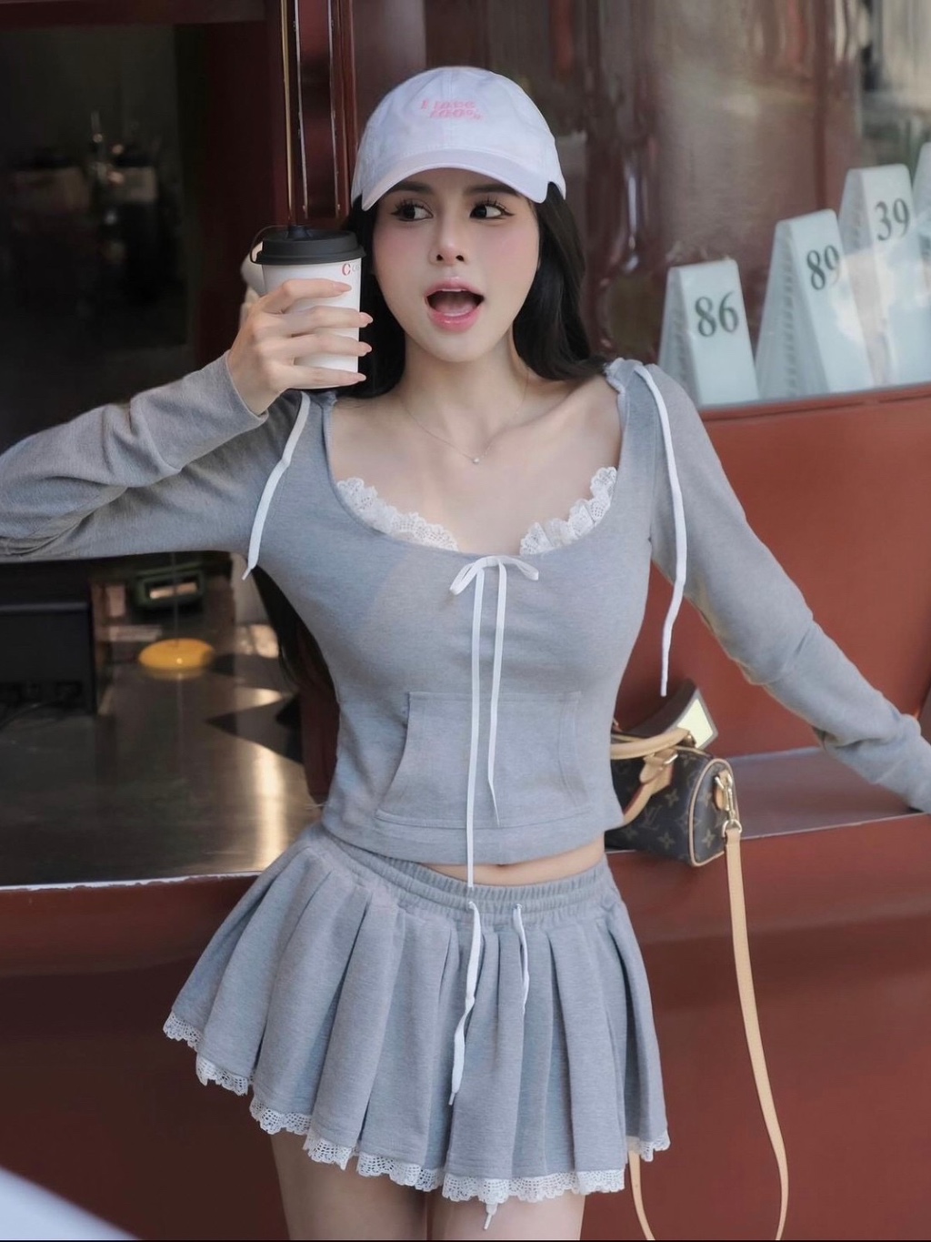 Teera ️พร้อมส่ง set2ชิ้น🎀เสื้อฮู้ด+กระโปรงกางเกง ลุคสาวเวียดนาม🩷น่ารักมาก ผ้าดี เกรดพรีเมี่ยม👍🏻 ...