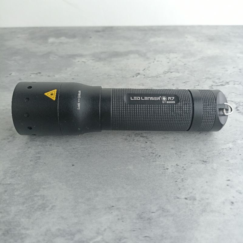 !!เสีย เปิดไม่ติด งานอะไหล่ LED LENSER >> M7 ไฟฉายกันน้ำ อาการถ่านเยิ้ม ...