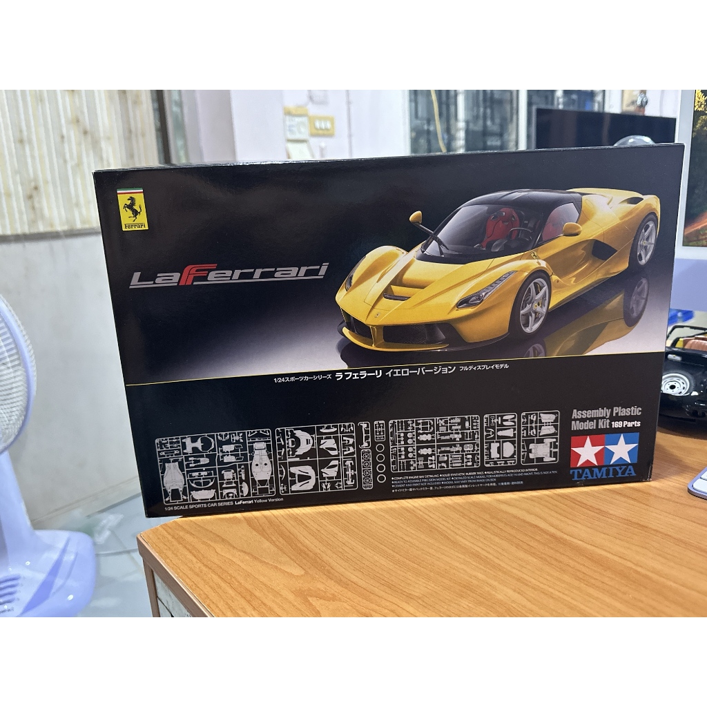 Tamiya LaFerrari ferrari 1/24 สินค้าเลิกผลิตหายาก สภาพดีมากๆๆครับ ...