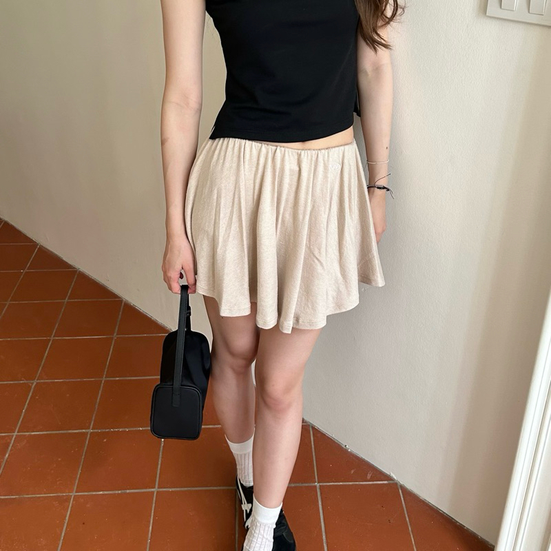 OMN logo wrinkle skort (2 colors) | Shopee Thailand