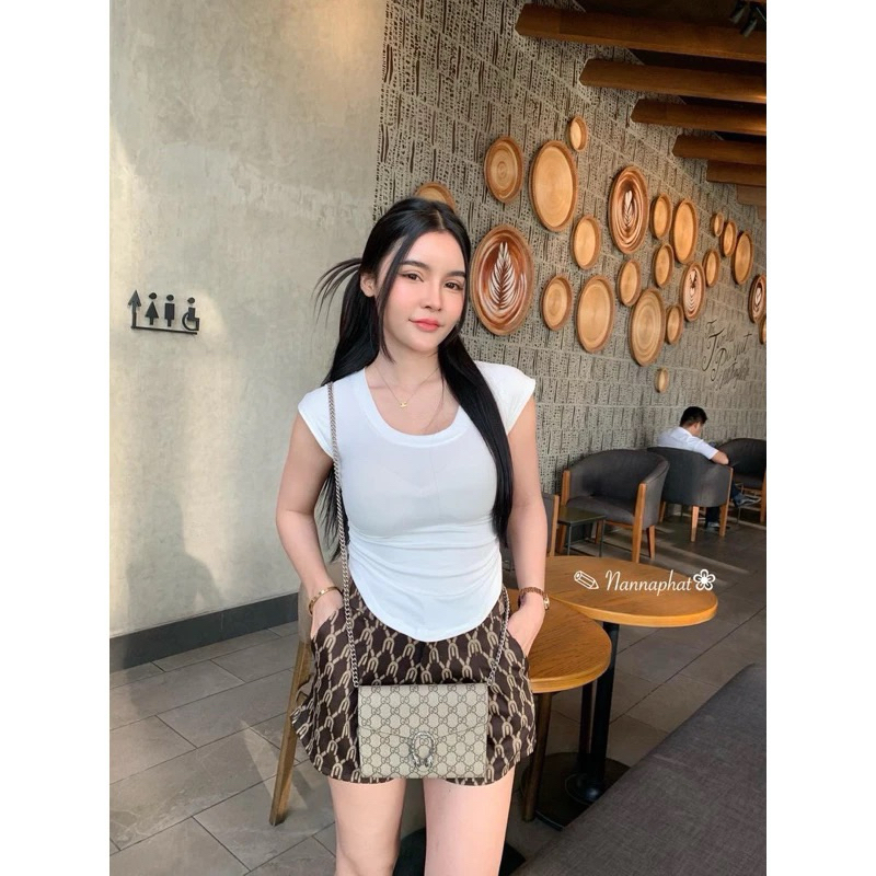 Nannaphat เสื้อคอยู ย่นข้าง ทรงสวย กางเกงผ้าดีมาก เรียบแต่โก้ สวย ดูแพงค่า | Shopee Thailand