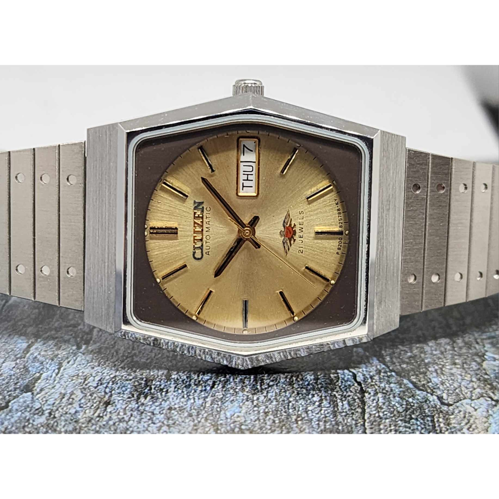 Citizen automatic caliber 8200 จากปี 1970 สภาพสวยมาก หน้าปัดสีทอง ...